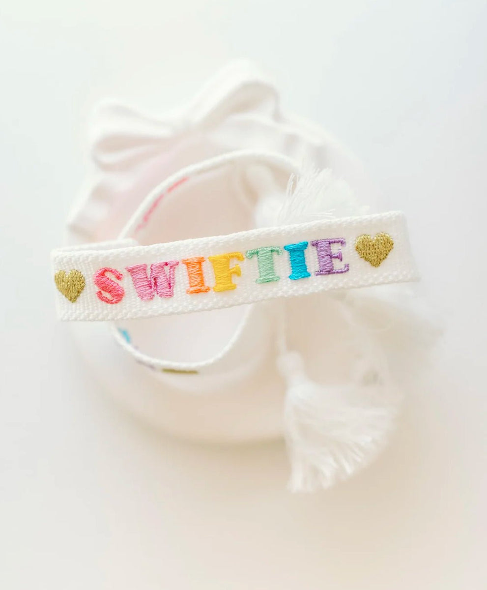 Swiftie Friendship Bracelet – CAKEWISH